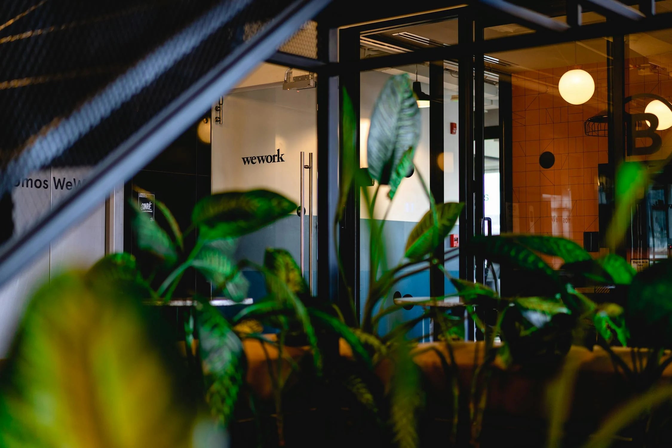 A Guide to Designing an Effective Workplace Environment | Huxlo Workplace